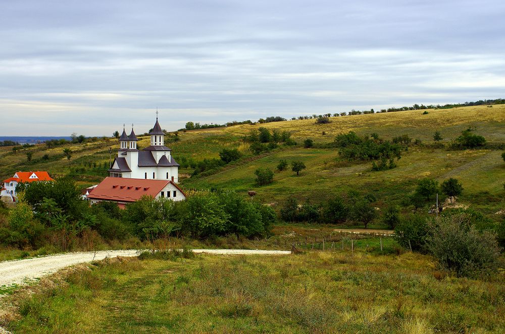 Monastère de l'Annonciation de Strunga photo et image | architecture ...