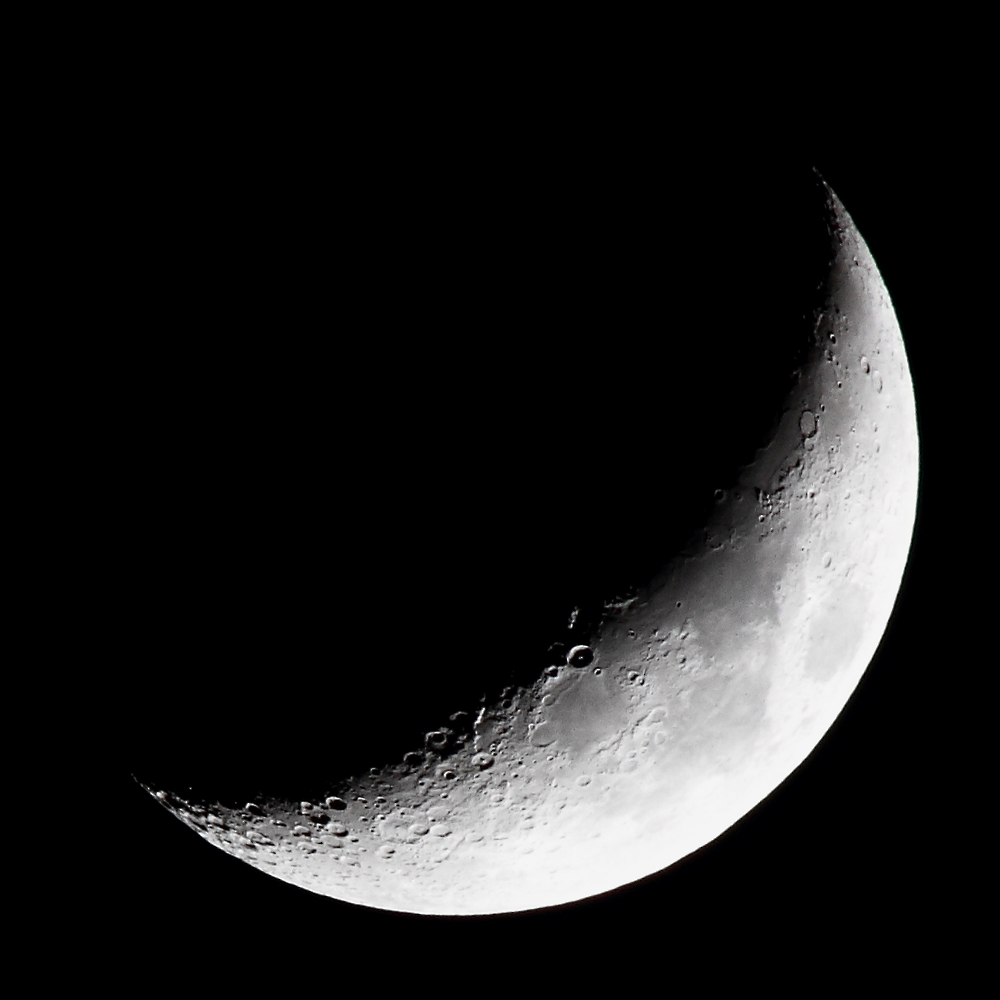 Mondsichel Foto & Bild | mondaufnahmen, himmel & universum, natur ...