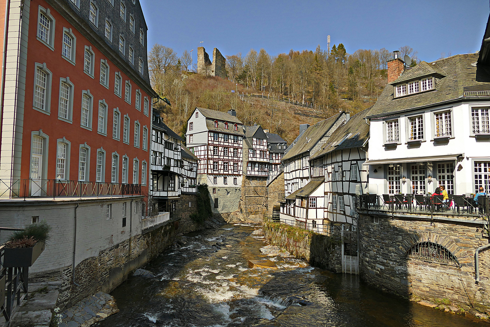 Monschau Foto & Bild | landschaft, gebäude, stadtansicht Bilder auf ...