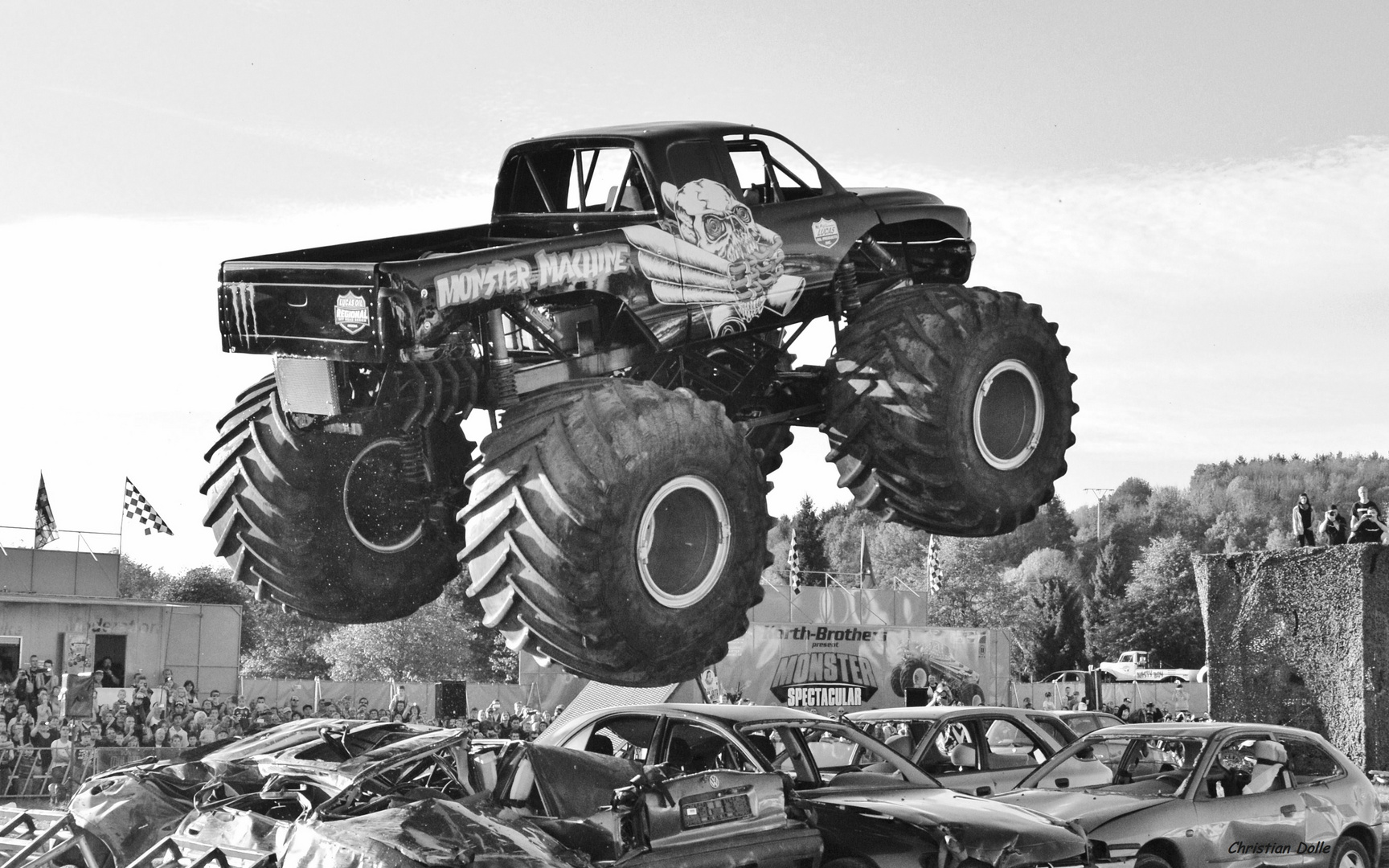 Monster Machine Foto & Bild | autos, sprung, show Bilder auf fotocommunity