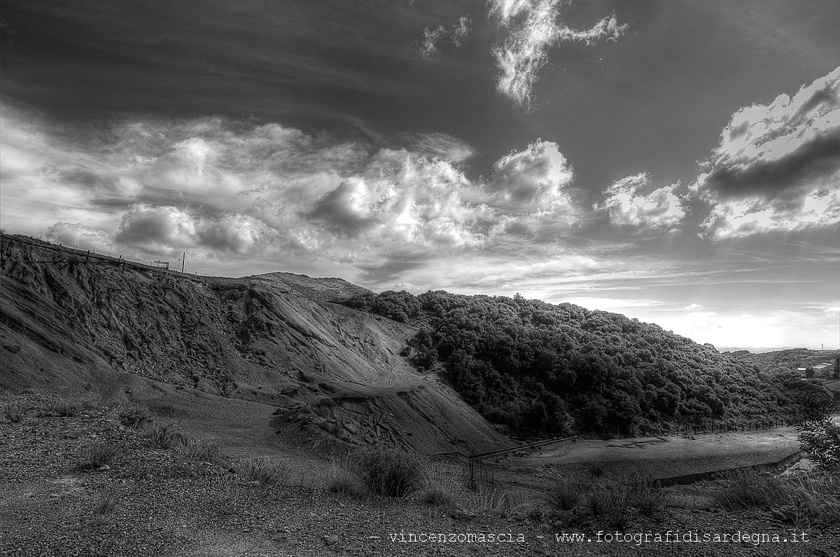 Montevecchio - Vecchie Miniere - Foto % Immagini| paesaggi, montagna ...