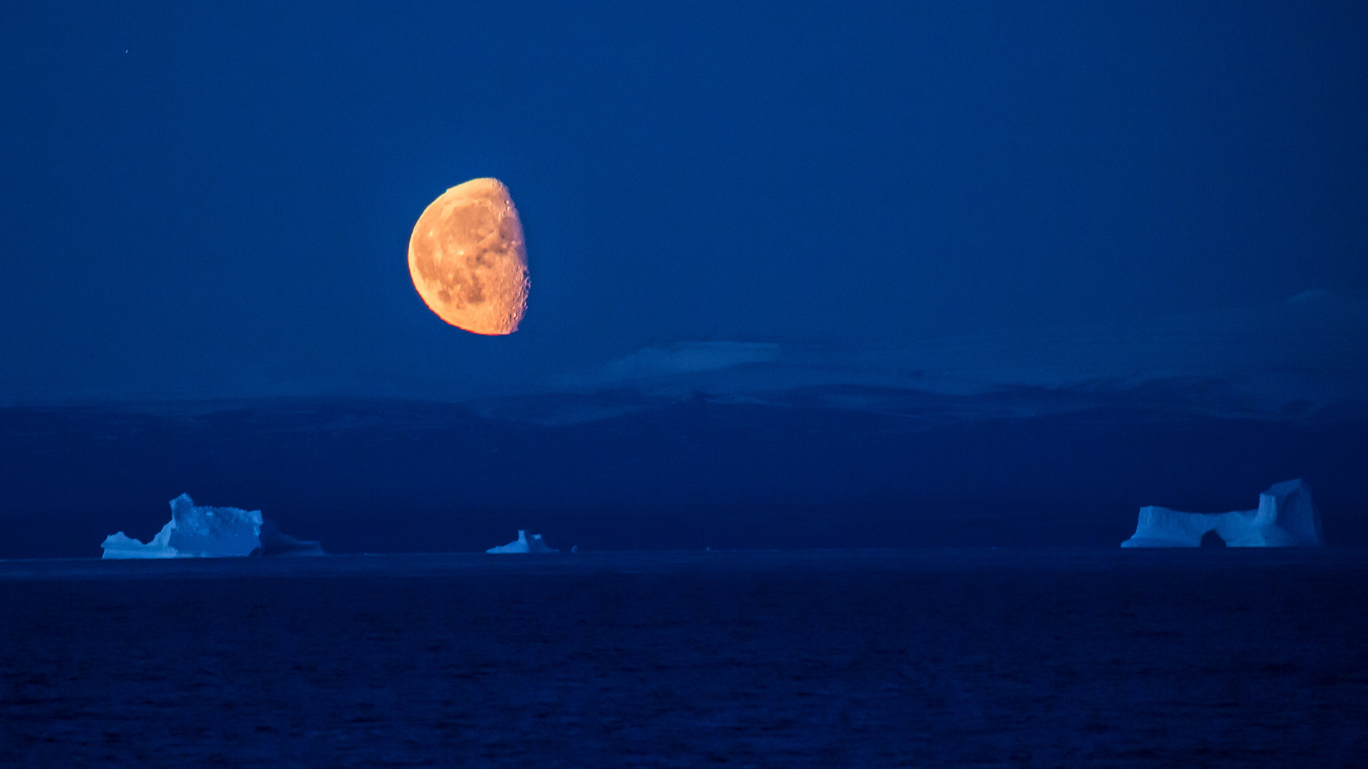 Moon over Greenland Foto & Bild | arctic, poles, moon Bilder auf ...