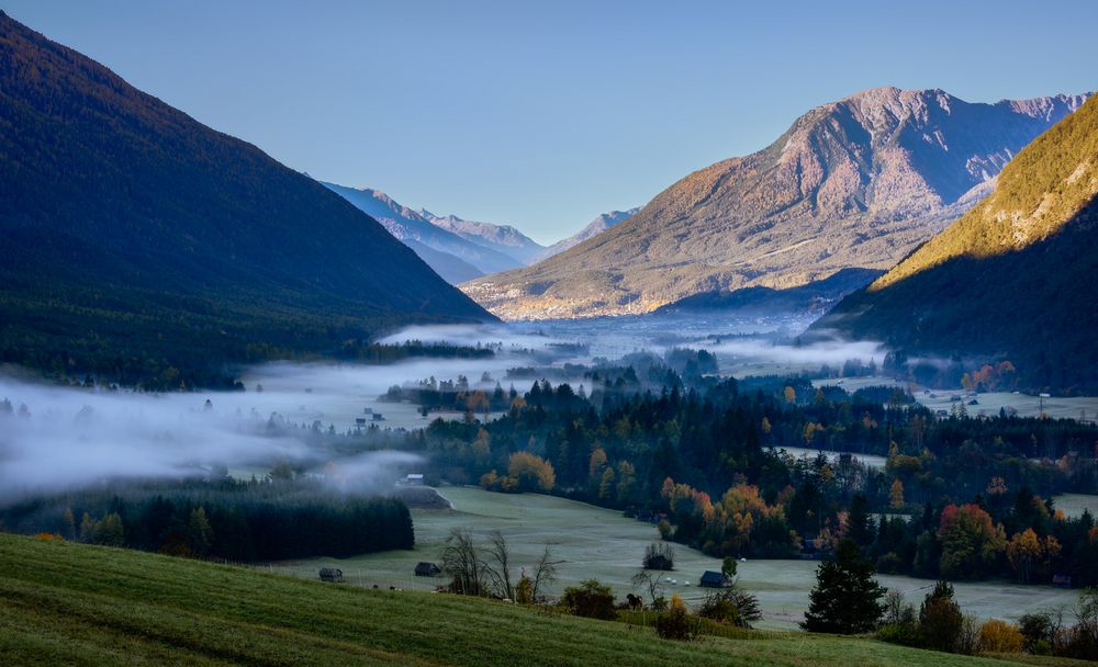 ~~ Morgendlicher Blick ins Tal ~~ Foto & Bild | landschaft, jahreszeiten, herbst Bilder auf ...
