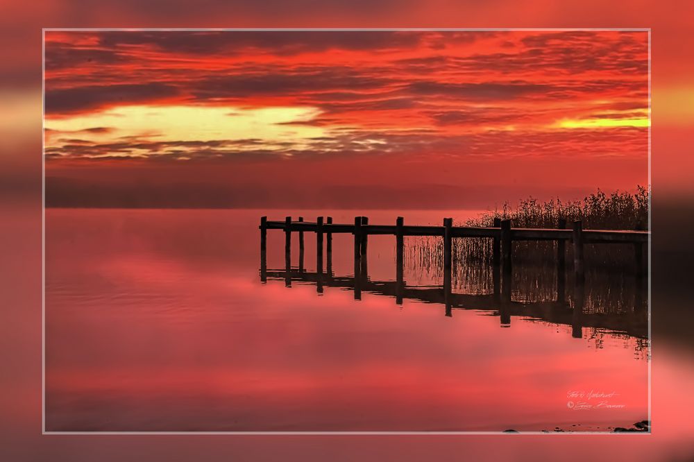 Morgenröte und Nebel am See Foto & Bild | sonnenaufgang, himmel, nebel Bilder auf fotocommunity