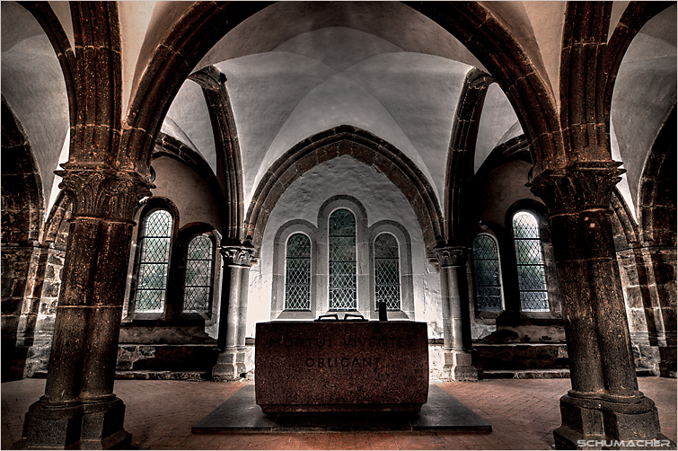 * MORTUI VIVENTES OBLIGANT * Foto & Bild | architektur, sakralbauten ...