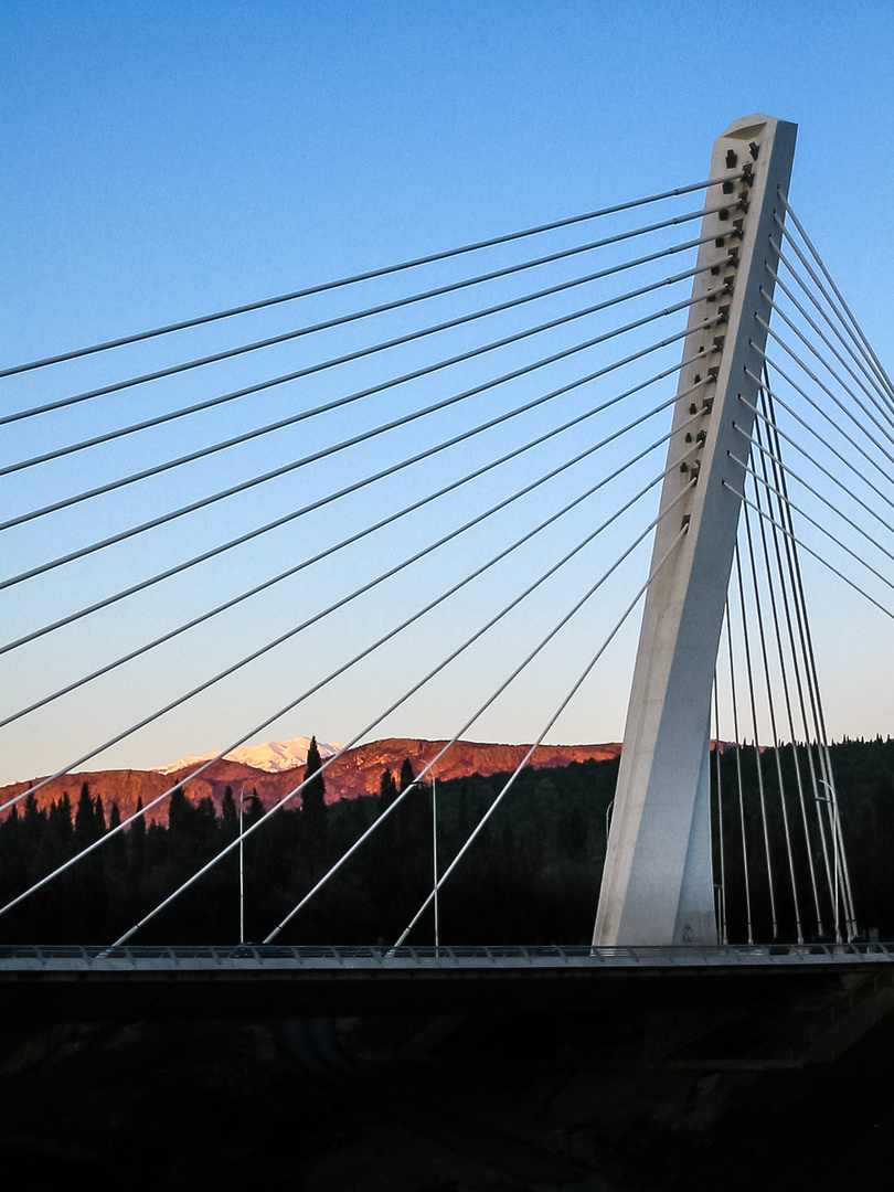 Most Milenijum, Podgorica Foto & Bild | city, world, brücke Bilder auf ...