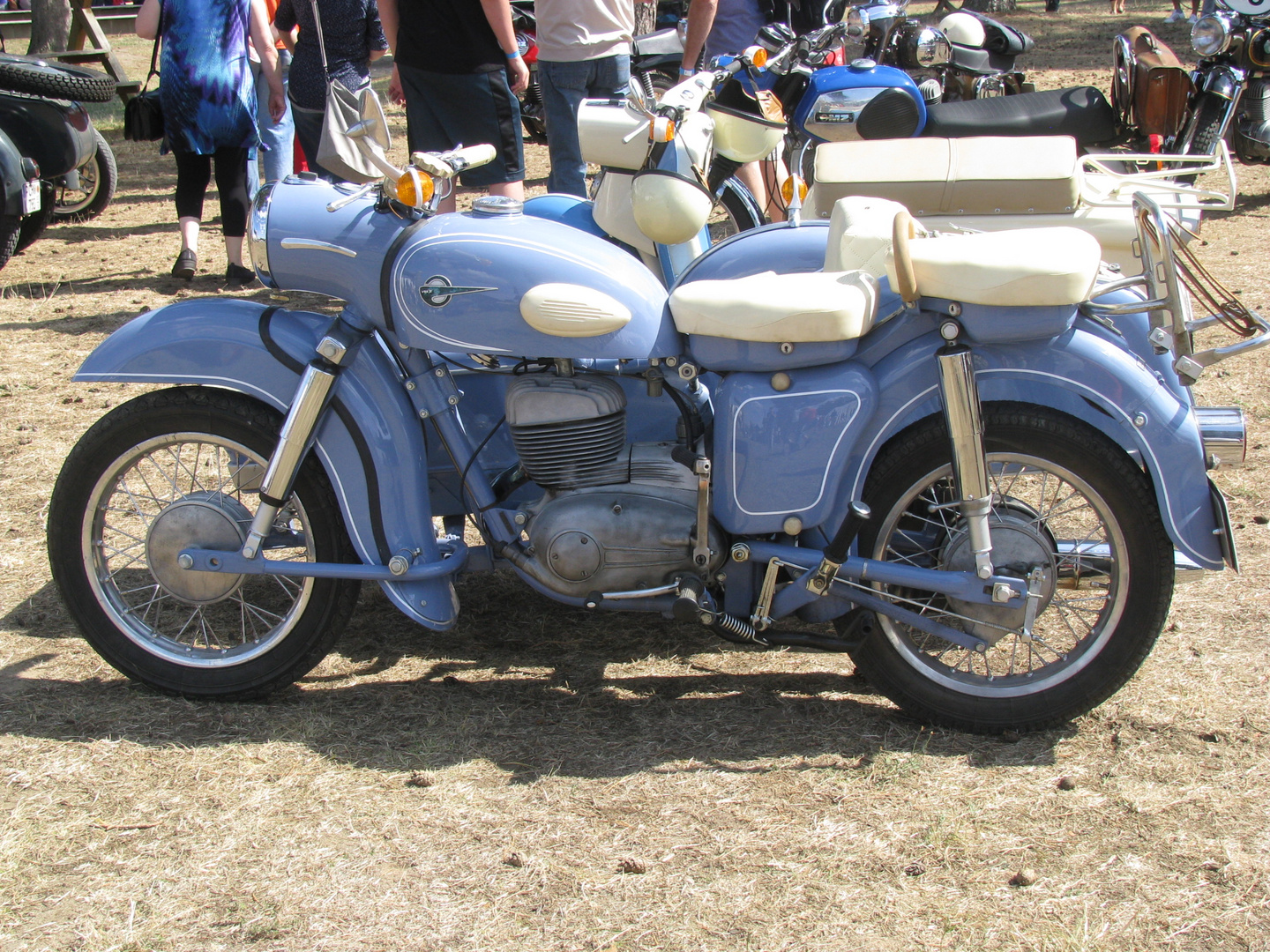 Motorrad MZ ES 250/1 mit Seitenwagen Foto & Bild | straße, motorrad ...