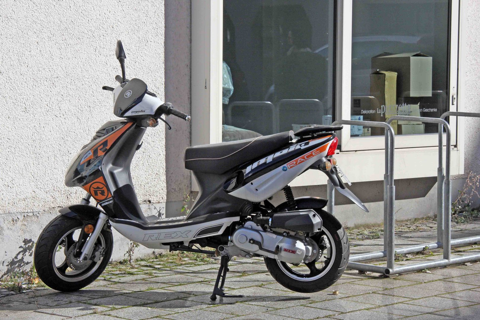 Motorroller im Abendlicht Foto & Bild | autos & zweiräder, motorräder ...