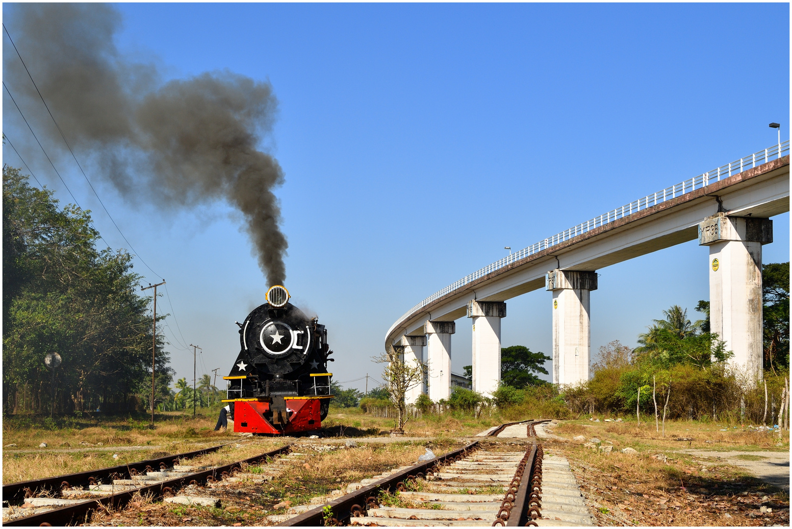 Mottama Depot IV - Ölbrenner Foto & Bild | architektur, bahnhöfe ...