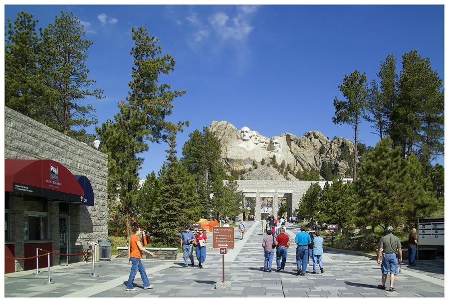 Mount Rushmore, Entrance, oder.... Foto & Bild | north america, united ...