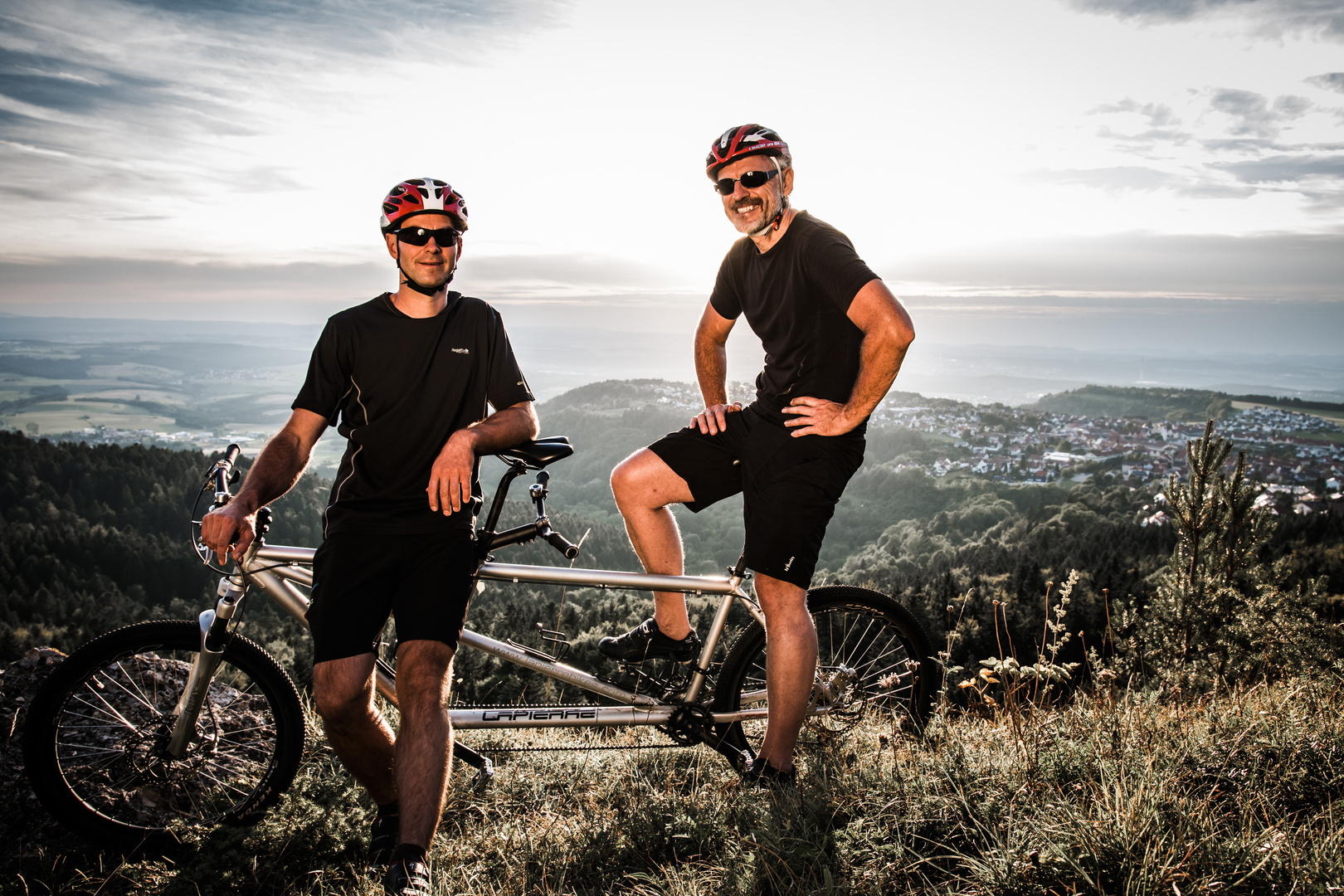 Mountainbike Tandem-Team Foto & Bild | sport, radsportarten, natur ...