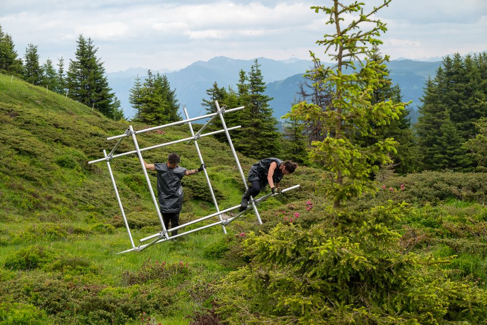 Moving Landscape by QUARTO Foto & Bild | art, akt, outdoor Bilder auf ...
