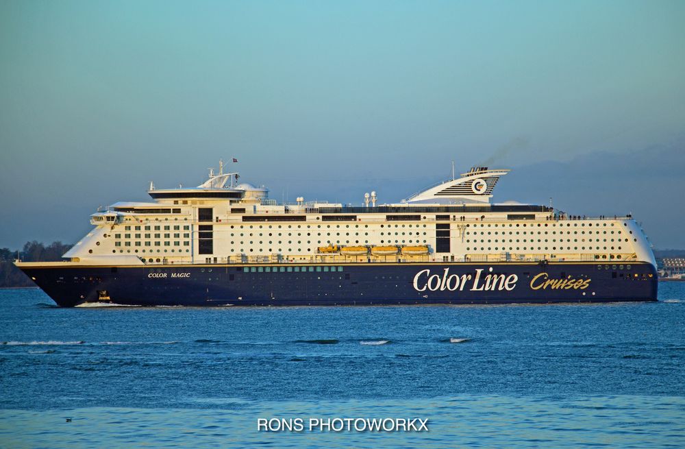 M/S Color Magic in der Kieler Förde Foto & Bild | deutschland, europe ...