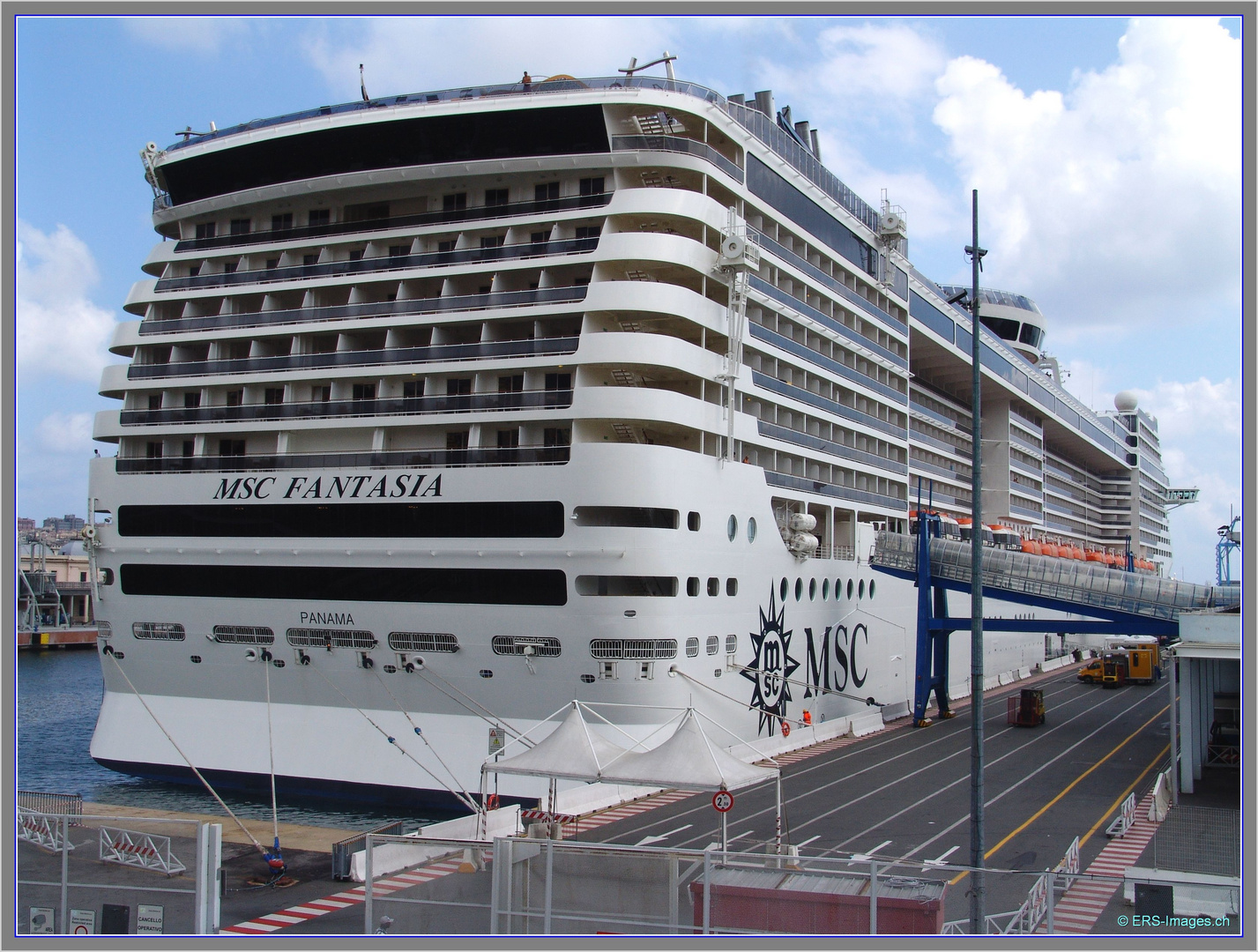 MSC Geneva Fantasia in Genua DSC00576 © Foto & Bild | motive ...