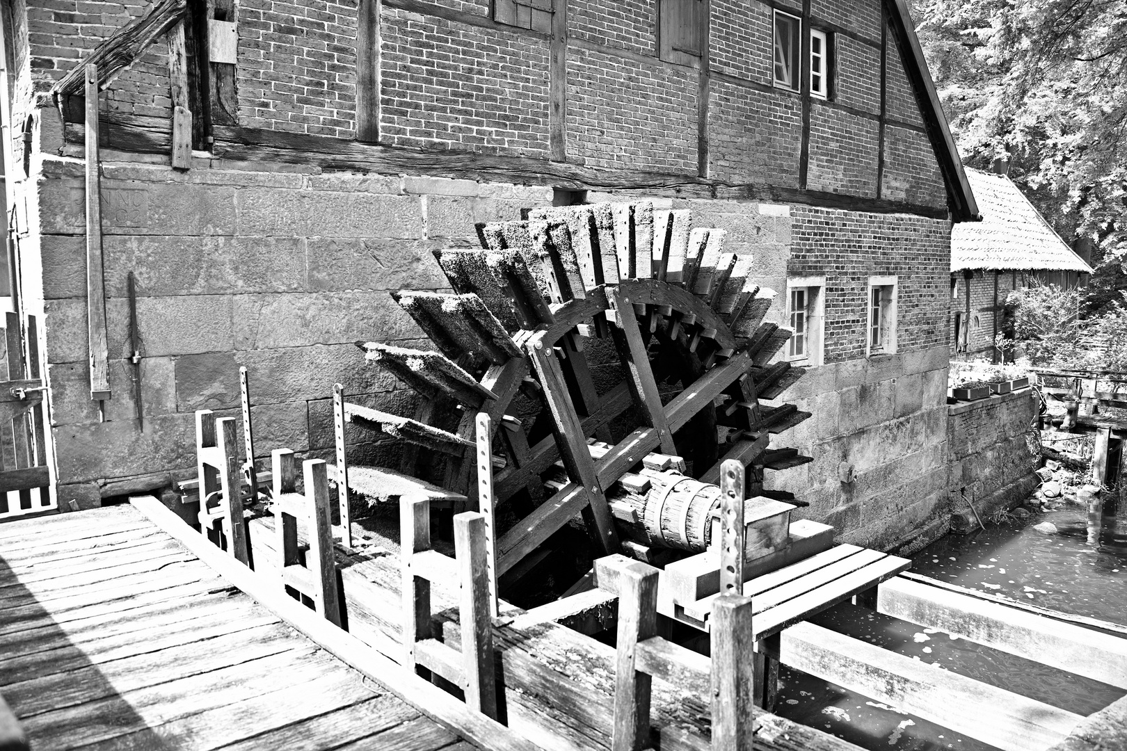 Mühlenrad Haus Wellbergen Foto & Bild | architektur, ländliche ...