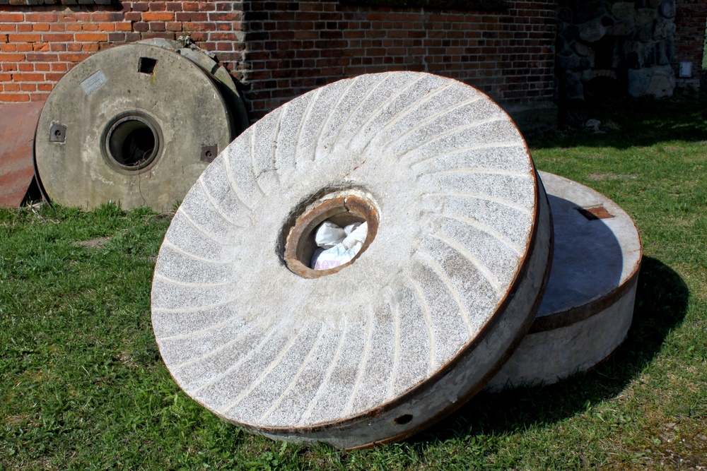 Mühlsteine Foto & Bild | deutschland, europe, mecklenburg- vorpommern ...