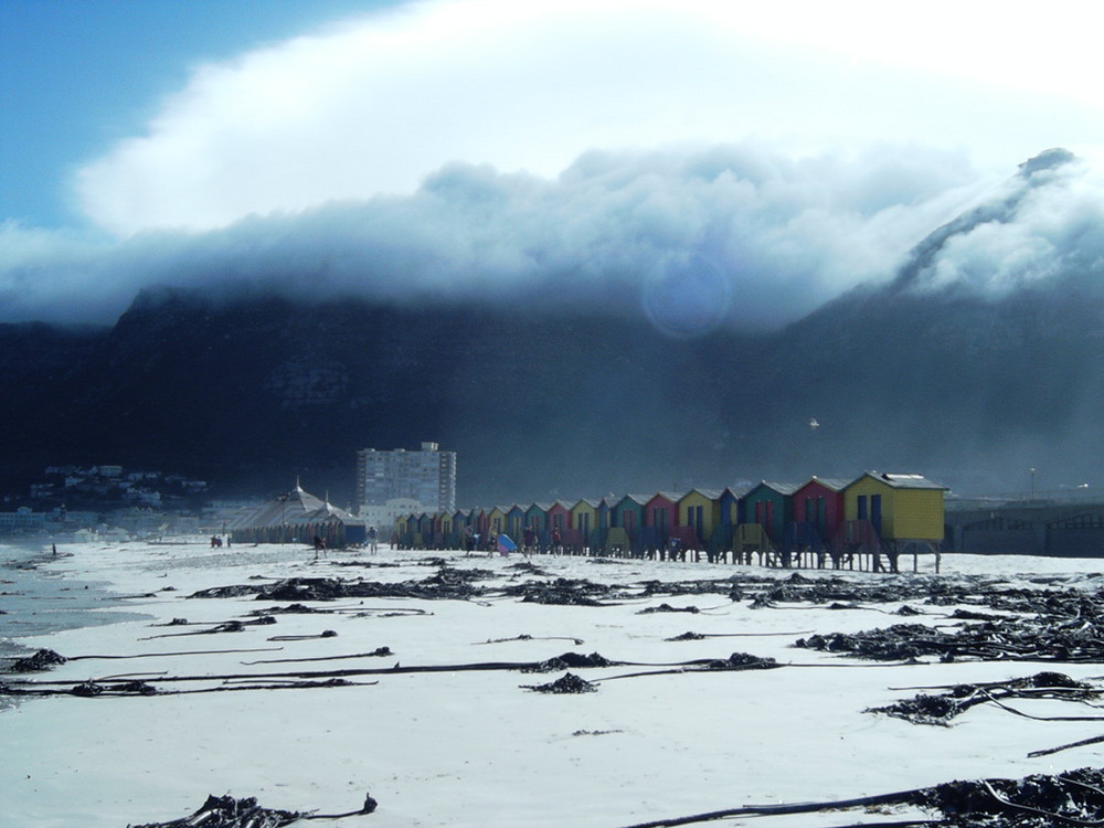 Muizenberg Strand in Wolken Foto & Bild | africa, southern africa ...