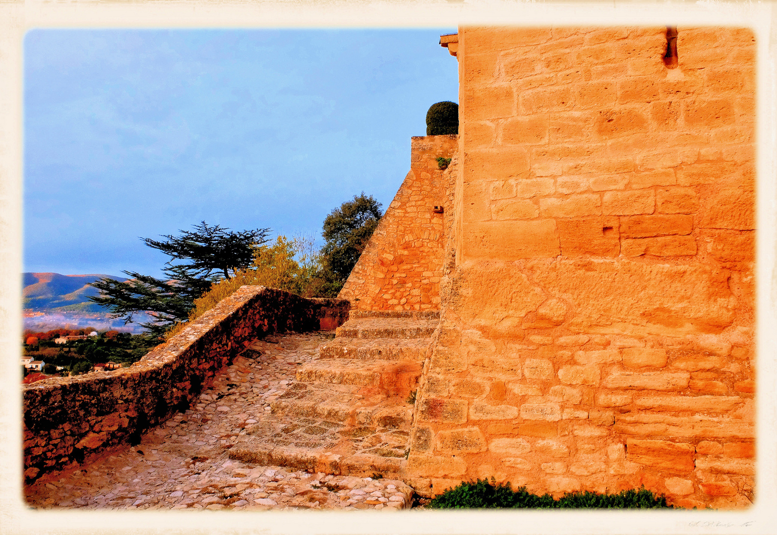 Muraille photo et image | europe, france, provence-alpes-côte d'azur ...