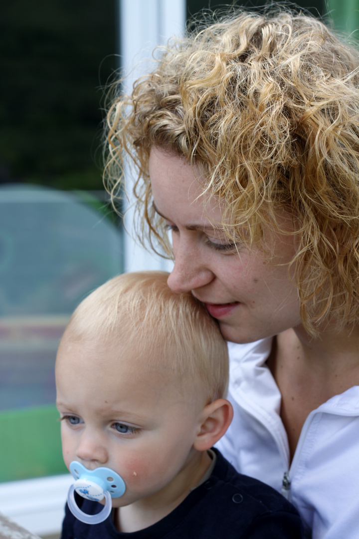 Mutterliebe Foto & Bild | kinder, portraits, blaue augen Bilder auf ...