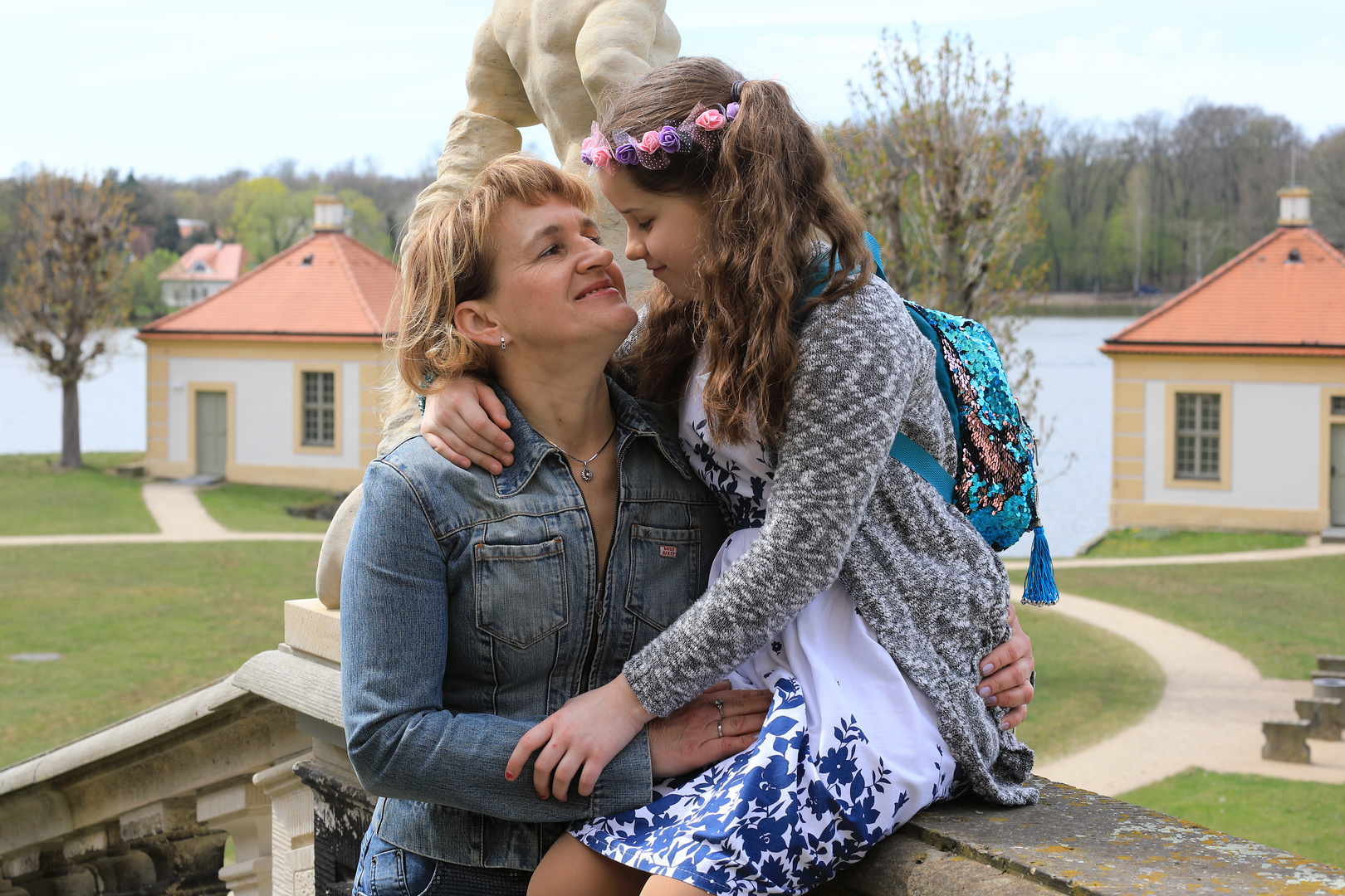 Mutterliebe Foto & Bild | outdoor, woman, girl Bilder auf fotocommunity