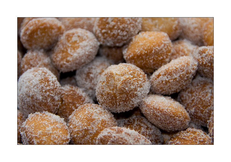 Mutzenmandeln ... Foto & Bild | stillleben, food-fotografie, gebäck ...