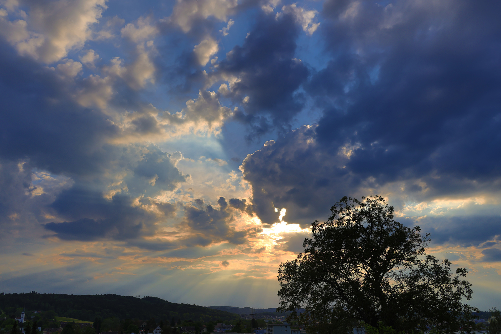 nach äm Räge schint d' Sunne Foto & Bild | spezial, sonne, wolken ...