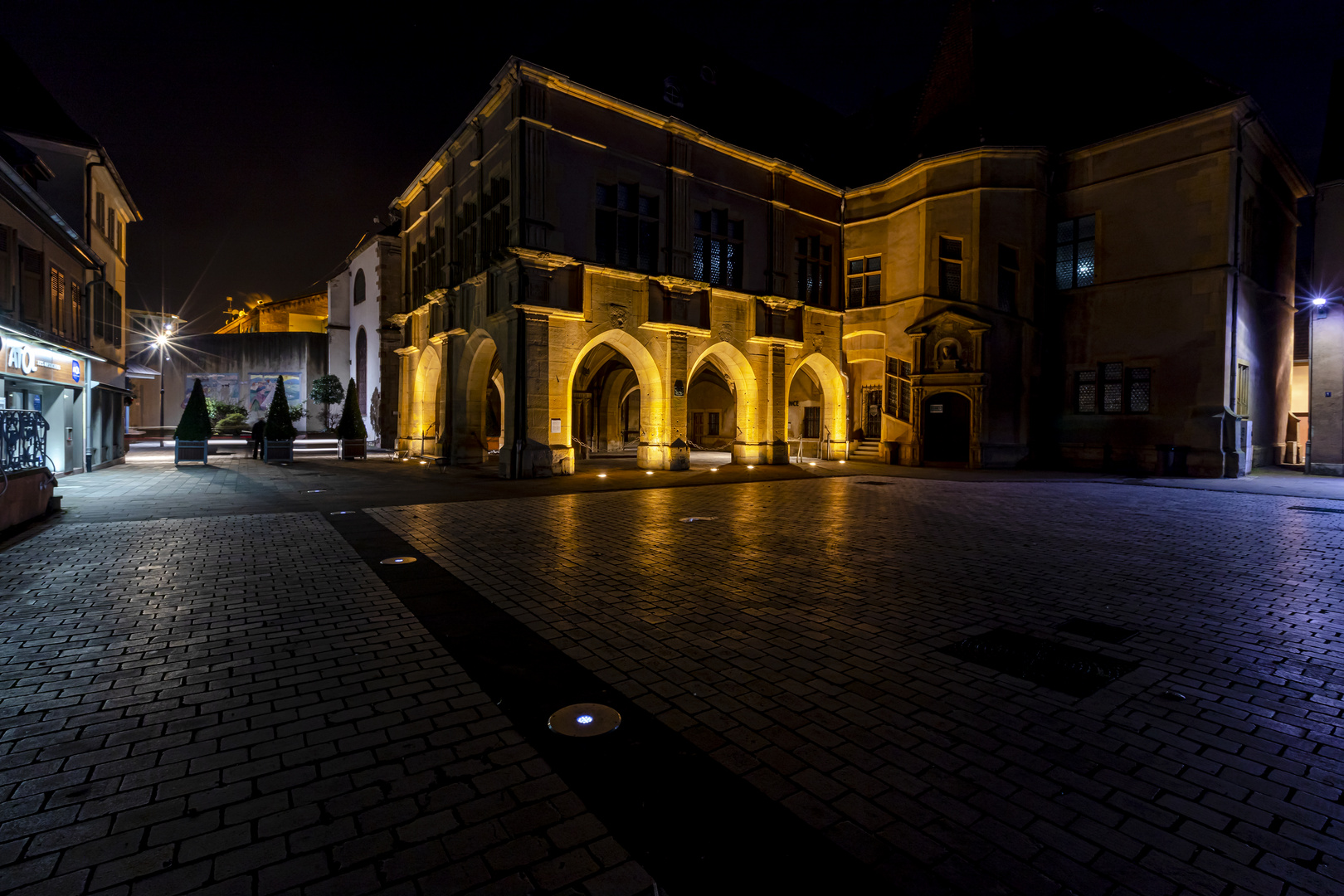 Nacht in Ensisheim Foto & Bild | architektur, europe, france Bilder auf ...