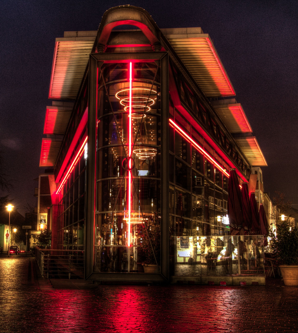 Nachtaufnahme.... Foto & Bild | architektur, architektur bei nacht, bocholt Bilder auf fotocommunity