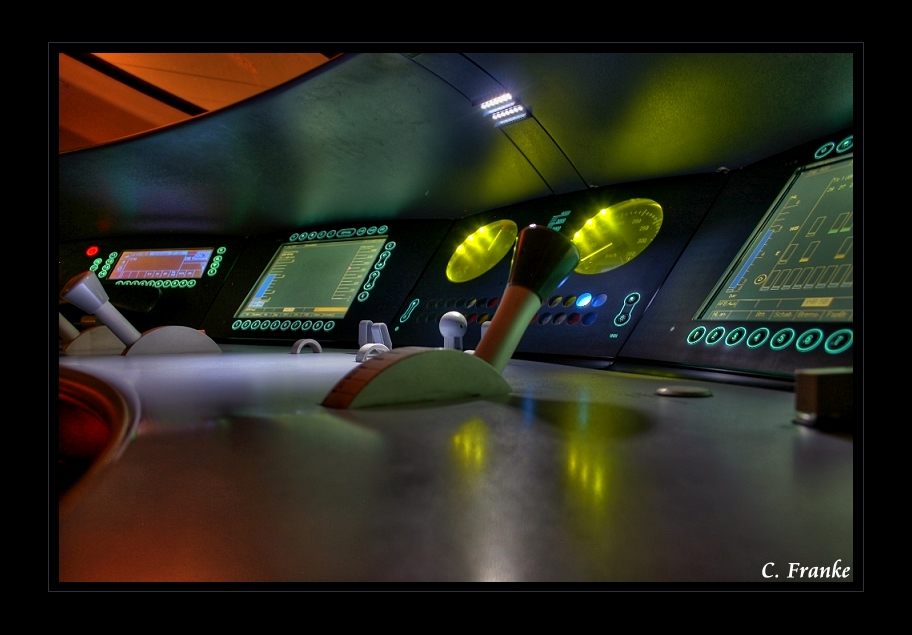 Nachtaufnahme ICE 3-Führerstand Foto & Bild | züge ...