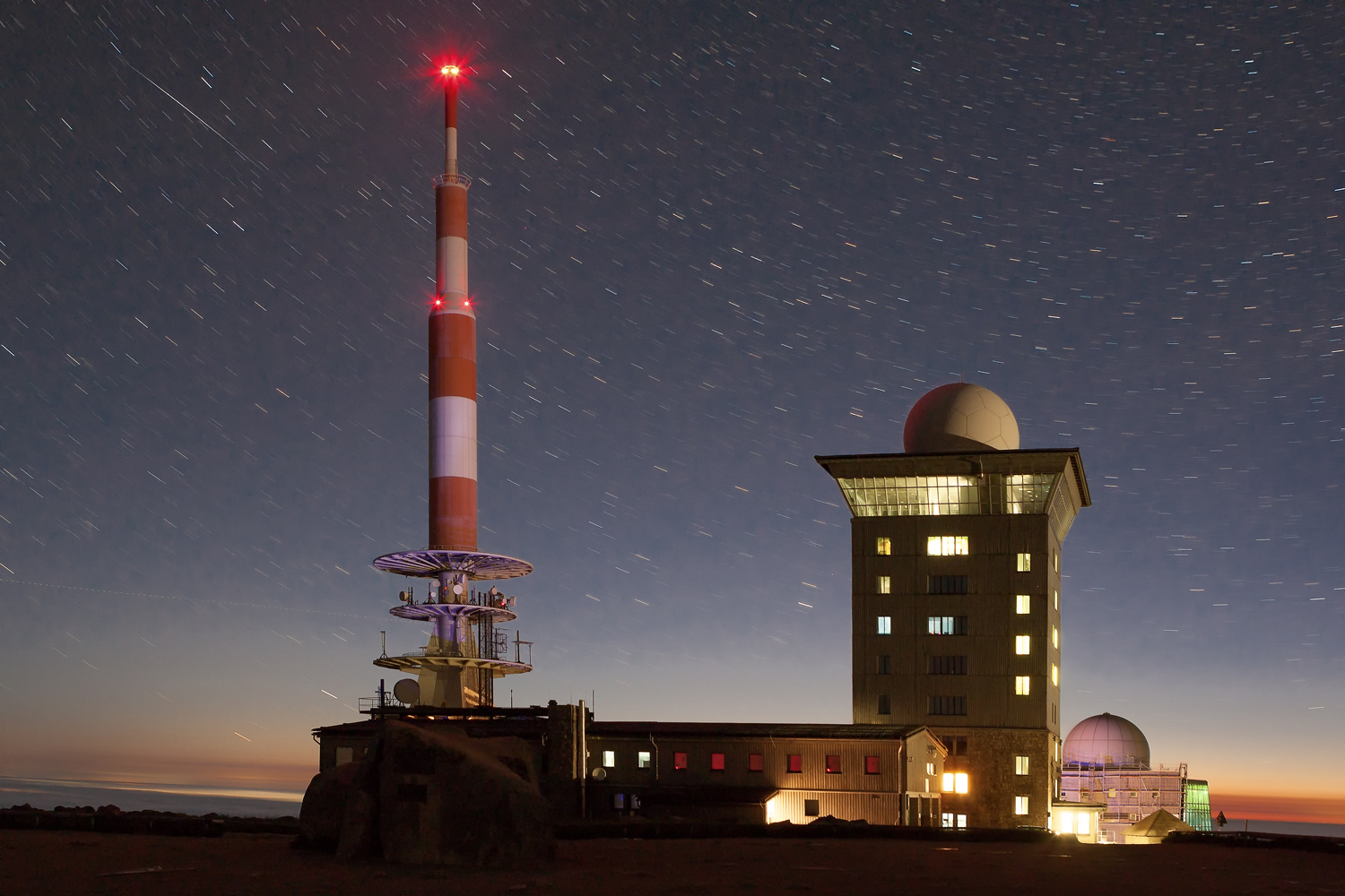 Nachts auf den Brocken 3 Foto & Bild | himmel, natur, landschaft Bilder ...