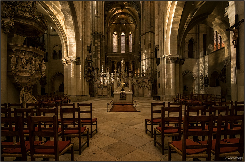 Nacht´s im Magdeburger Dom ... Foto & Bild | architektur, sakralbauten, innenansichten kirchen ...