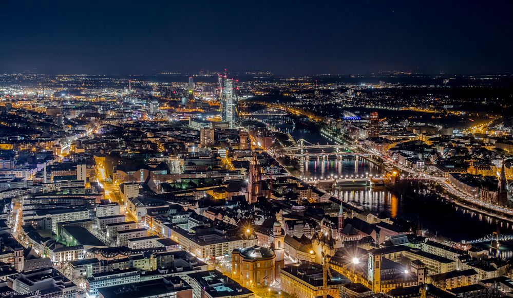 Nachts in Mainhattan Foto & Bild | nacht, licht, himmel Bilder auf ...