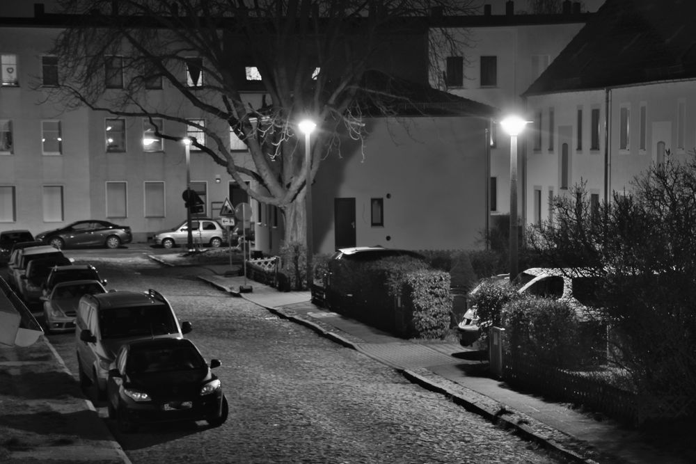 NACHTS, WENN ALLES SCHLÄFT... Foto & Bild | monochrom, bearbeitungs - techniken ...