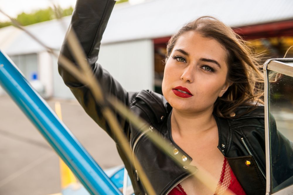 Nadine Foto & Bild | portrait, portrait frauen, outdoor Bilder auf fotocommunity