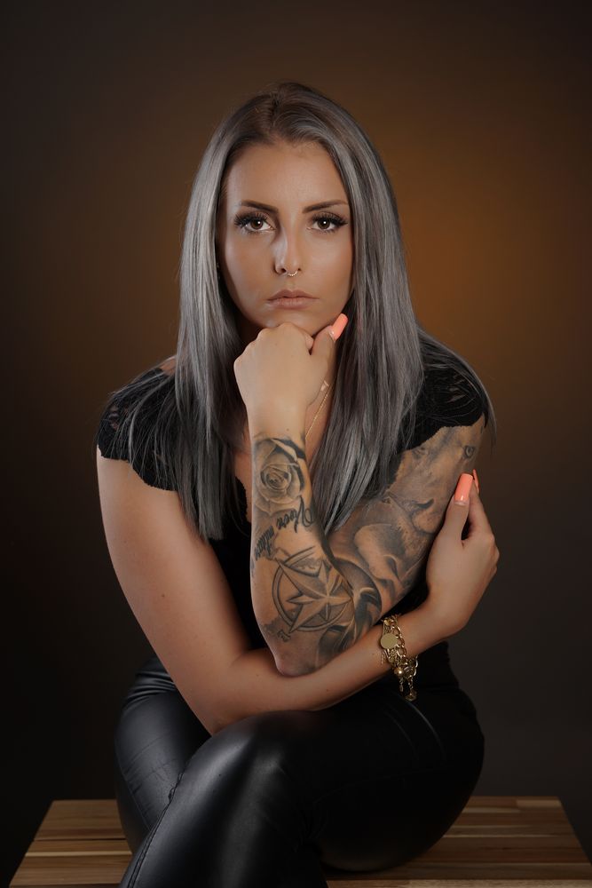 Natalie… Foto & Bild | portrait, portrait frauen, studio Bilder auf fotocommunity