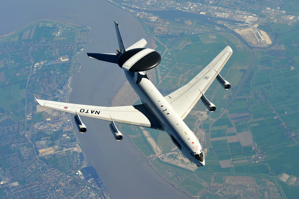 NATO E-3A AWACS NMT Luftaufnahme 2 Foto & Bild | luftfahrt ...