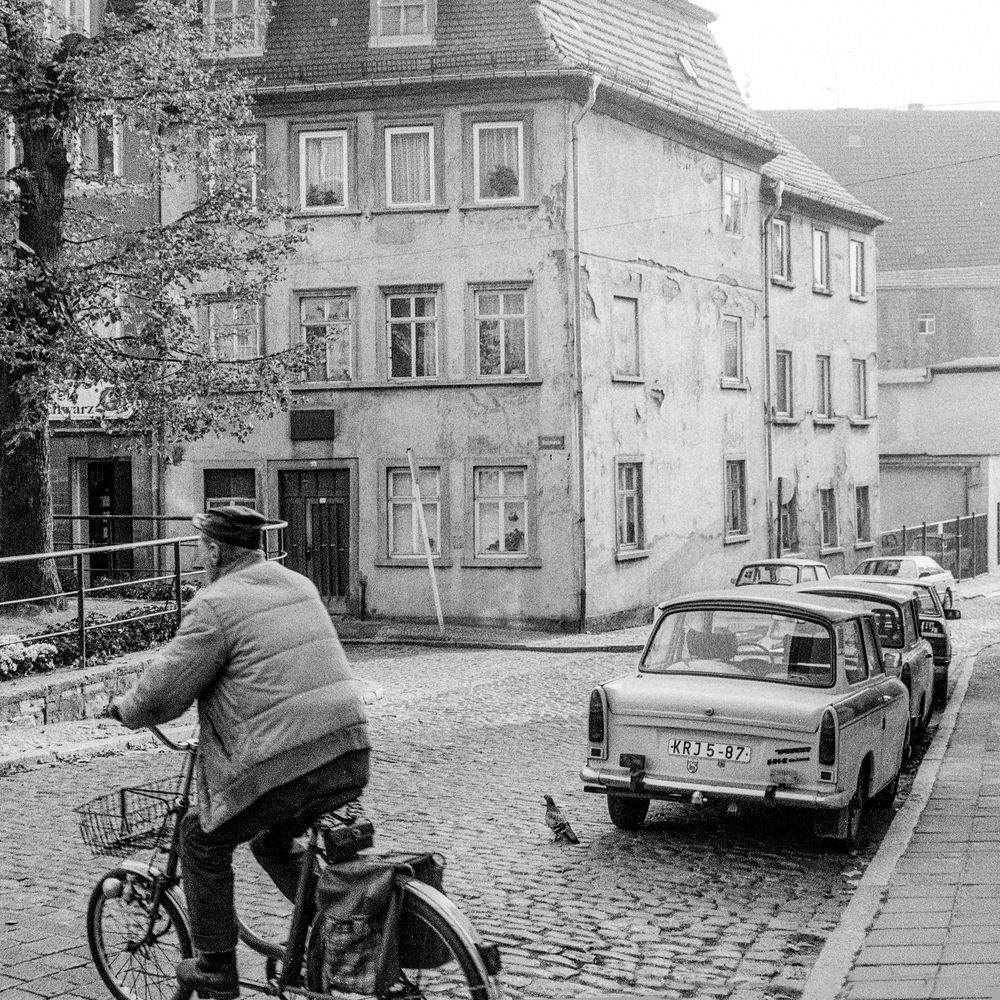 Naumburg a.d.Saale - Steinweg Ecke Othmarsweg - Impression II - Analoge Fotografie von 1991 Foto ...