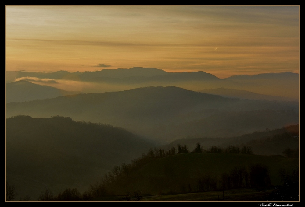 ..nebbie... Foto % Immagini| paesaggi, albe e tramonti, natura Foto su ...