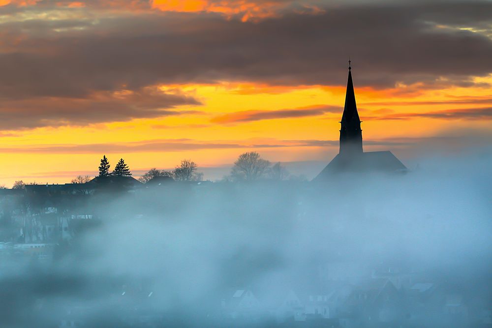 Nebel zieht in die Stadt Foto & Bild | nebelstimmungen, wetter, nebel ...