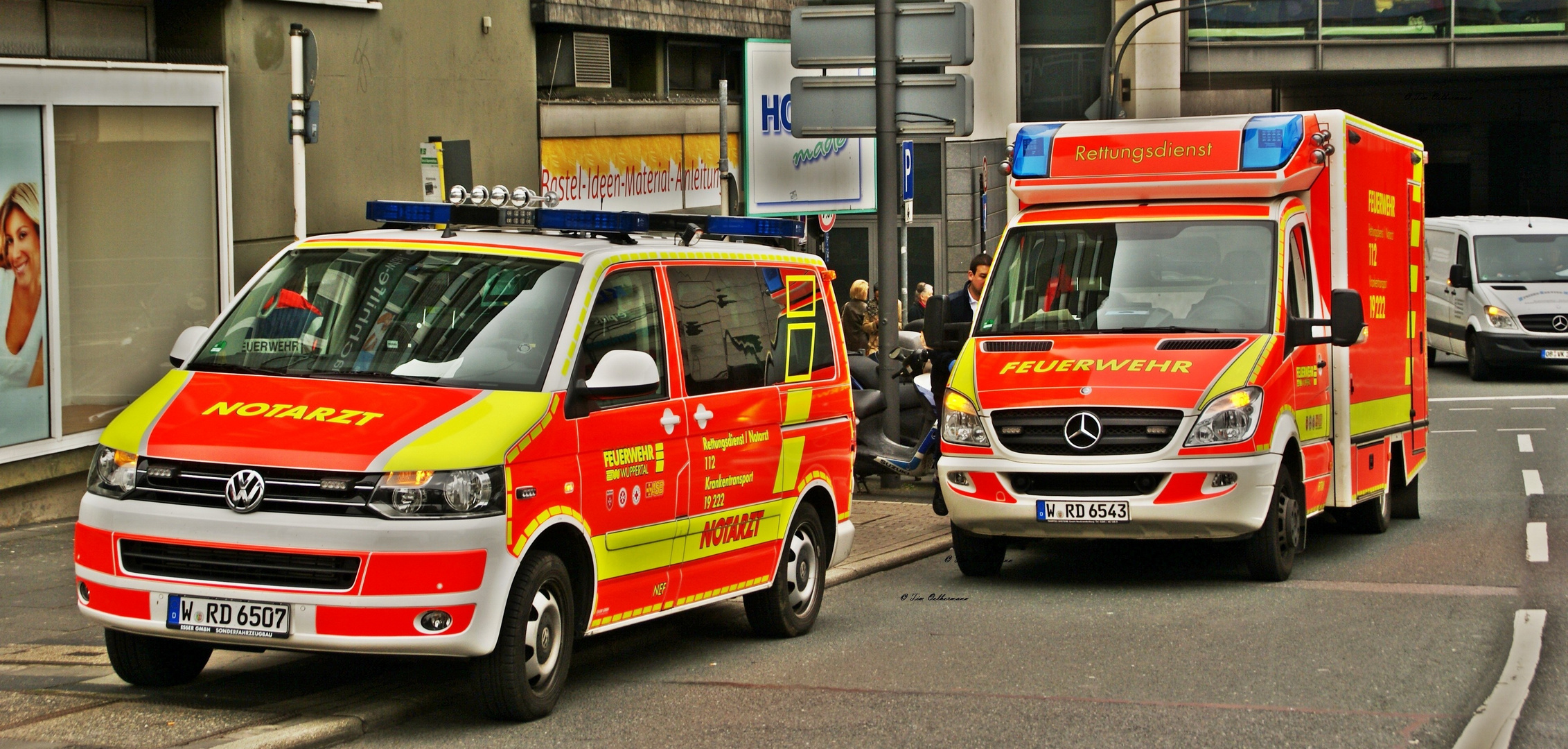 NEFund RTW im neuen Design der Feuerwehr Wuppertal! Foto & Bild ...