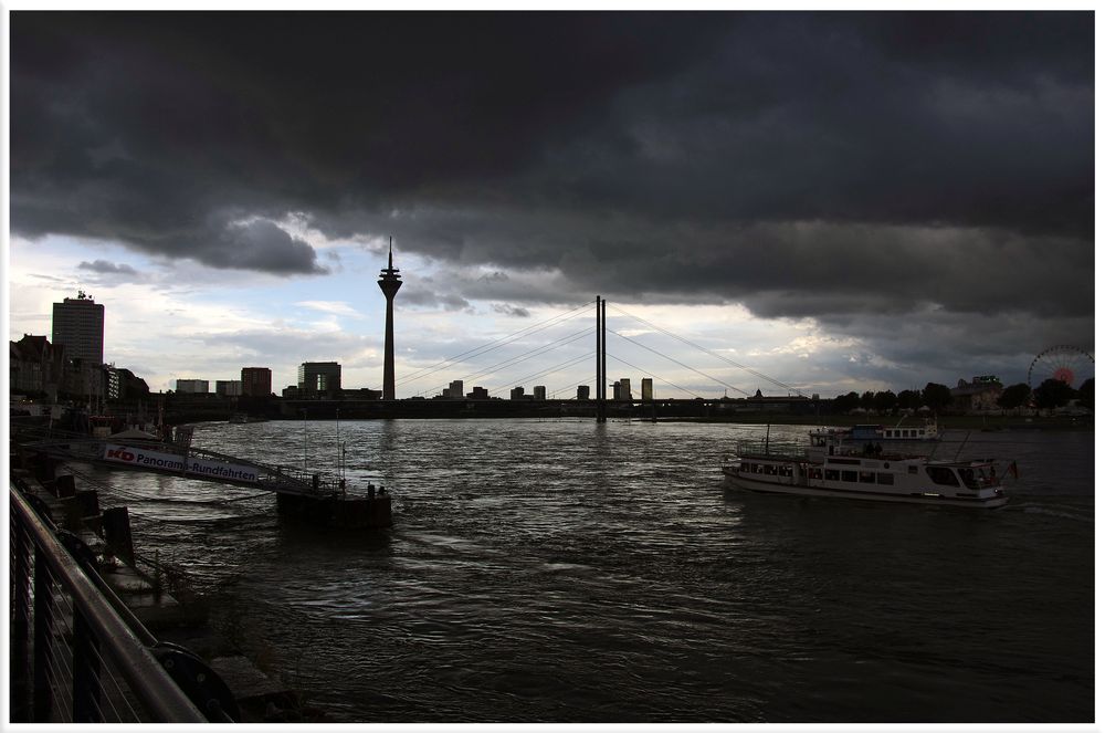 Nervig... Foto & Bild | himmel, wolken, himmel & universum Bilder auf ...