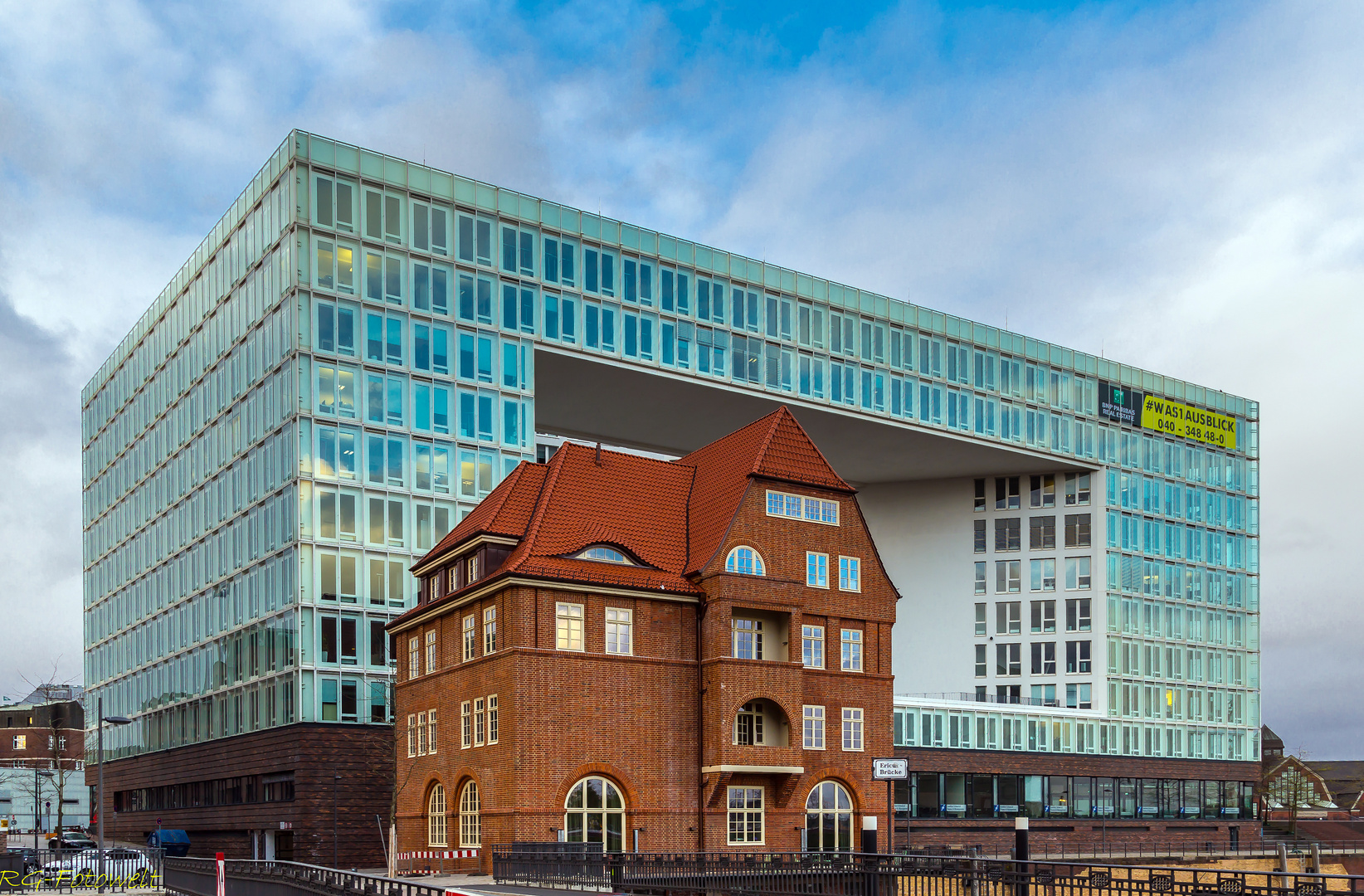 Neu trifft Alt Foto & Bild | deutschland, europe, hamburg Bilder auf ...