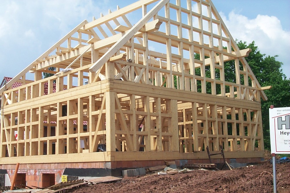 neues Fachwerkhaus im Aufbau Foto & Bild | architektur, baustellen ...