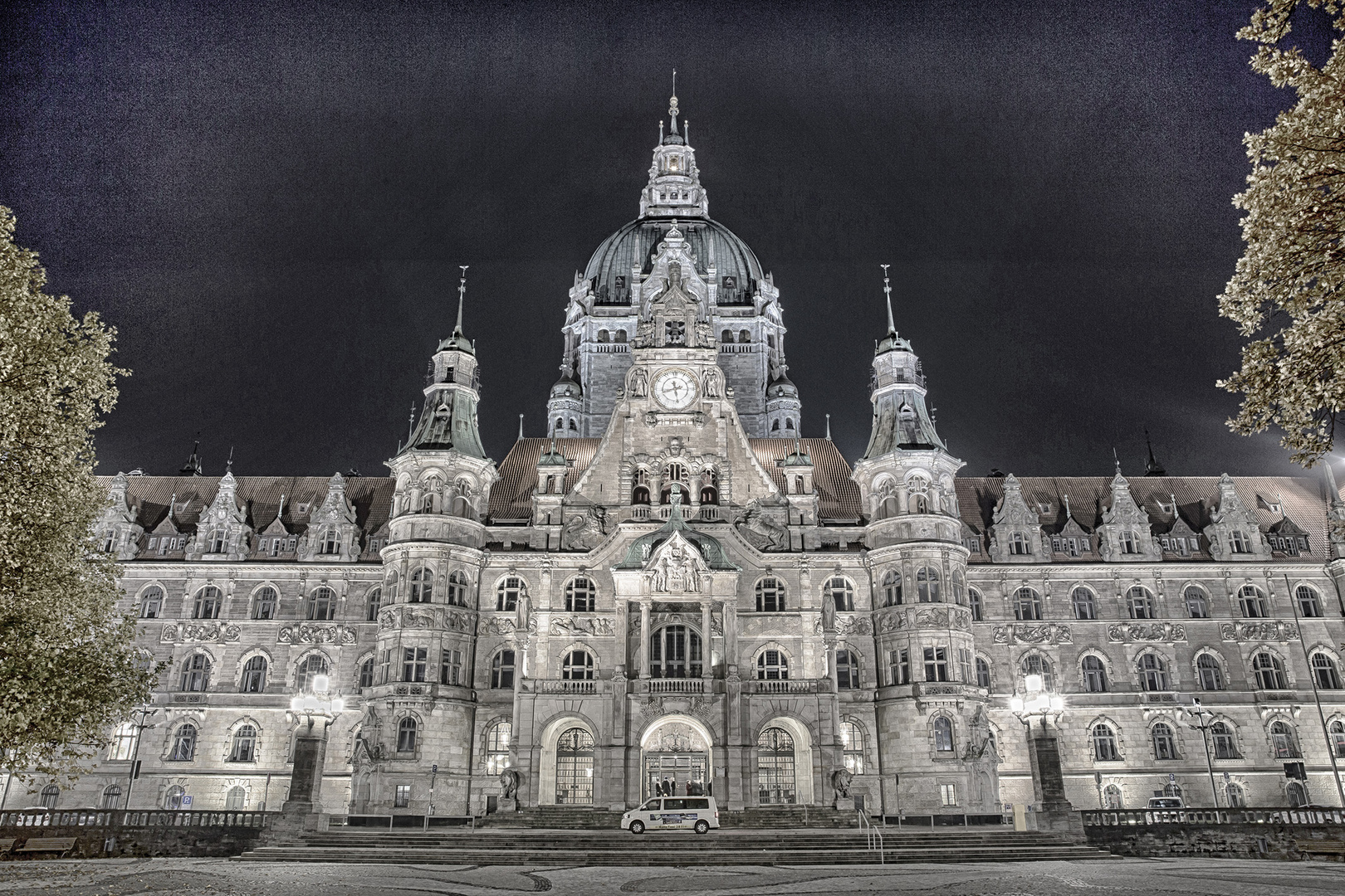 Neues Rathaus Hannover Foto & Bild | architektur, architektur bei nacht ...