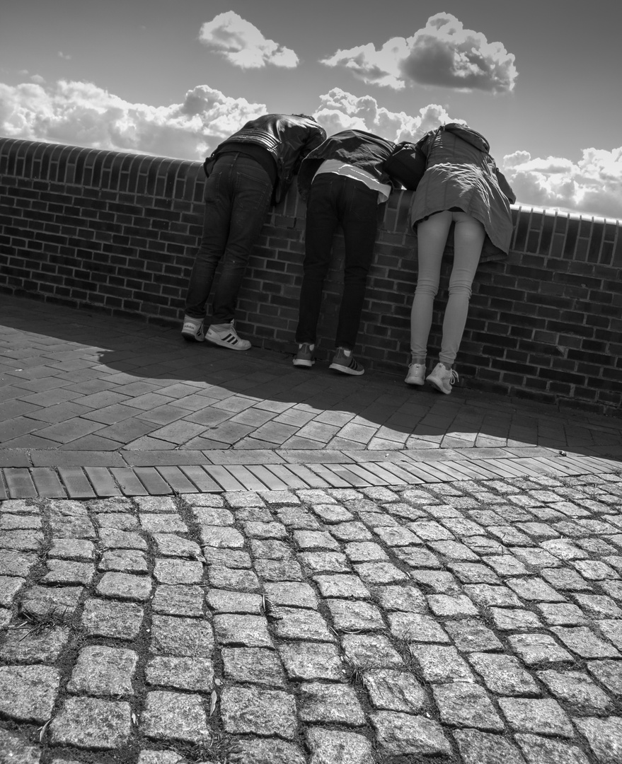 Neugierde Foto & Bild | streetfotografie mit menschen, monochrom, bearbeitungs - techniken ...