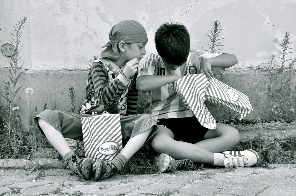 Neugierde ... Foto & Bild | kinder, kinder im schulalter, menschen ...