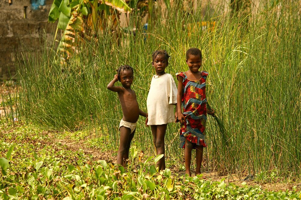 Neugierig Foto & Bild | kinder, kinder im schulalter, menschen Bilder ...