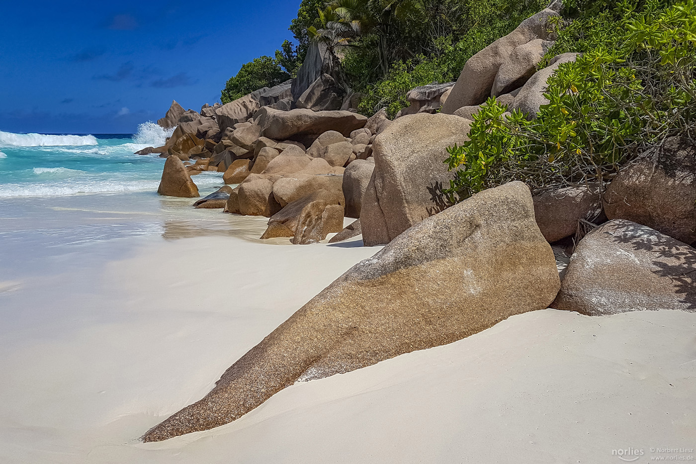 nice stones Foto & Bild | urlaub, blue, beach Bilder auf fotocommunity