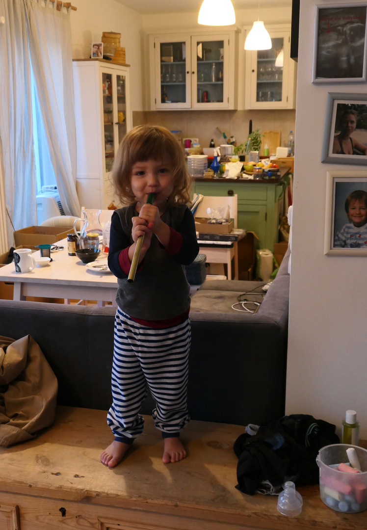 Nora mit Tin Whistle Foto & Bild | kinder, portraits, kinder ab 2 ...