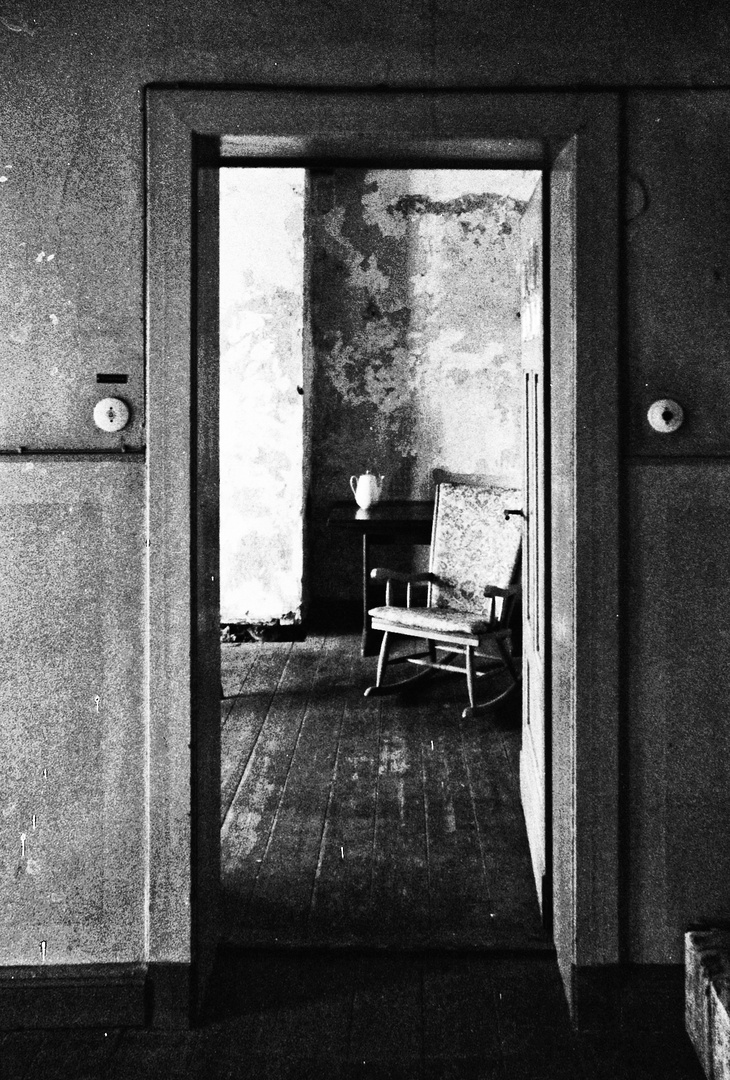 Normans Mutter macht Kaffee Foto & Bild | stillleben, sammelsurium ...